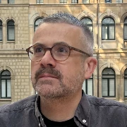 Huw Griffiths | About | The University of Sydney
